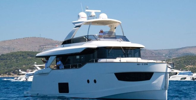 Absolute Navetta 58 -second hand motorové jachty a motorové lodě na ...