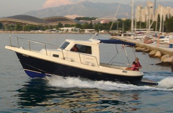 Damor motor yachts, power boats and luxury megayachts charter - yacht ...
