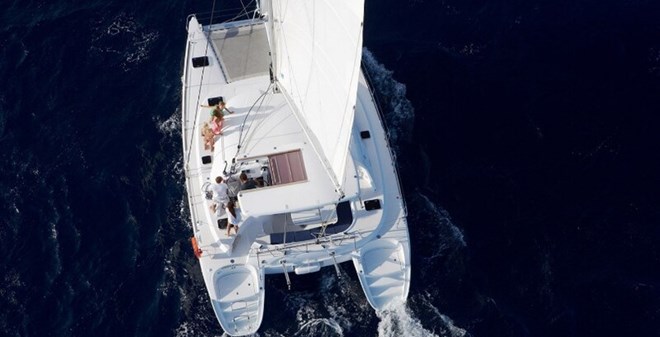 Lagoon 380 New ID3620 - Catamaran sailing yacht in marina Pula for ...