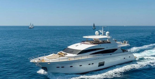 Princess 30M ID6635 - Megayacht in marina Rogoznica for charter in Croatia