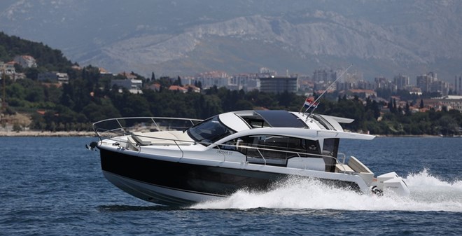 Sealine C335 - second hand motor yacht for sale in Croatia - Yacht ...